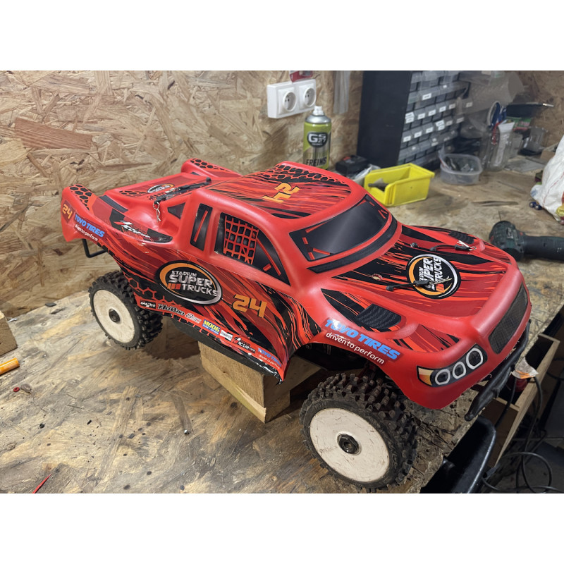 copy of XMAXX Racer